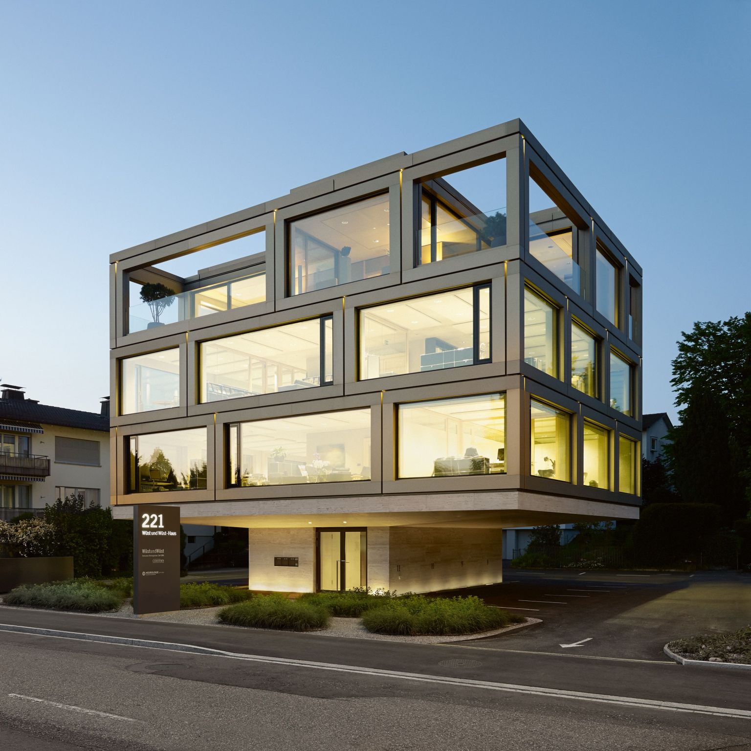 Über - Wüst und Wüst